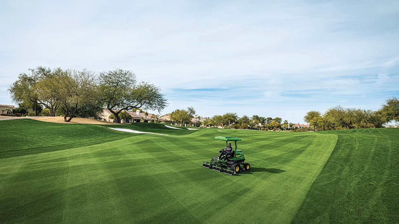 Golf Course & Sports Turf Equipment | John Deere